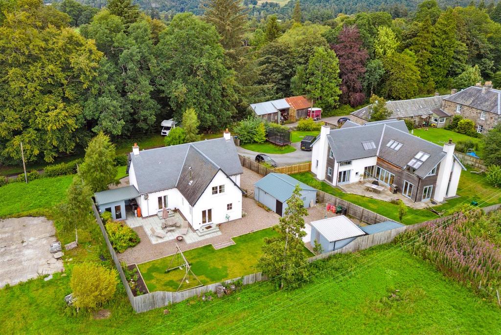 Kingswood, Murthly, Perthshire PH1 4 bed detached house - £499,950
