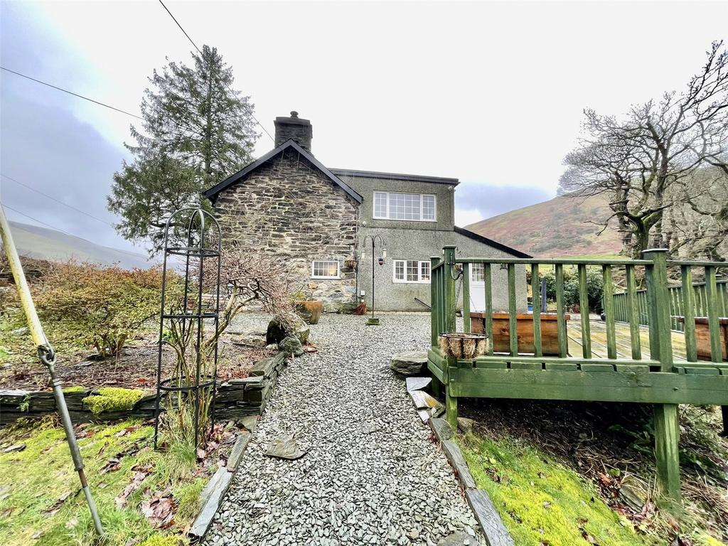Llanymawddwy, Machynlleth, Gwynedd, SY20 3 bed detached house for sale ...