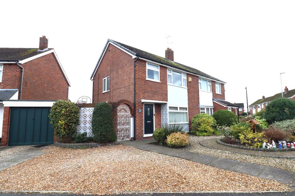 Dorric Way, Crewe 3 bed semi-detached house - £200,000