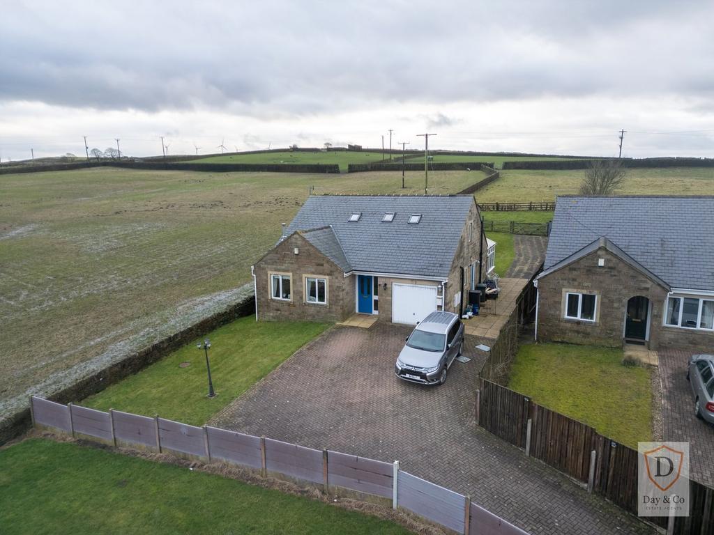 Monarch Gate, Denholme, Bradford, BD13 4 bed detached house for sale ...