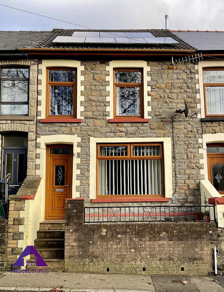 Spring Bank, Abertillery, NP13 1PB 3 bed terraced house - £149,950