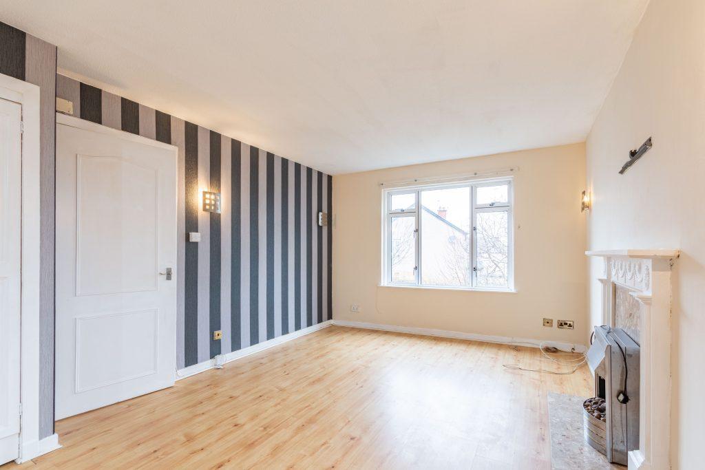 2917L – Seafield Avenue, Edinburgh... 2 bed flat - £1,045 pcm (£241 pw)