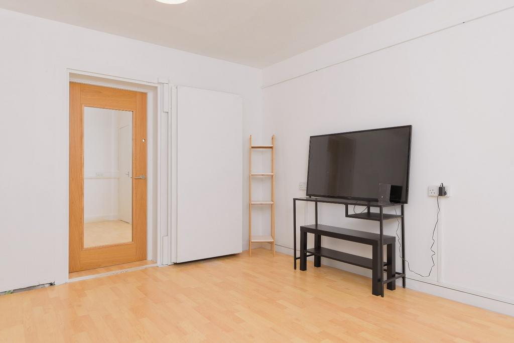 Great Western Road, Aberdeen AB10 Property to rent - £750 pcm (£173 pw)