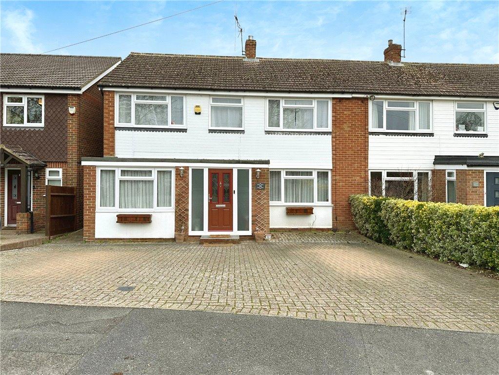 Westmead, Maidenhead, Berkshire 4 bed semi-detached house - £630,000