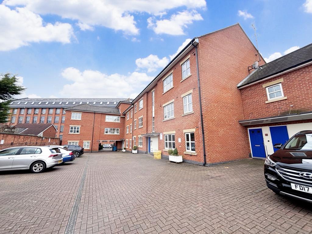 Merchants Corner, Markeaton Street... 2 bed apartment - £775 pcm (£179 pw)