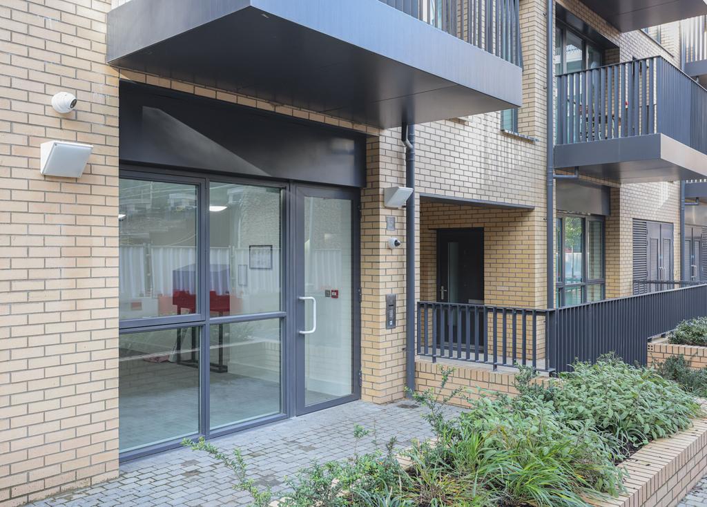 Whitebeam Way, Lewisham, SE10 1 bed apartment - £355,000
