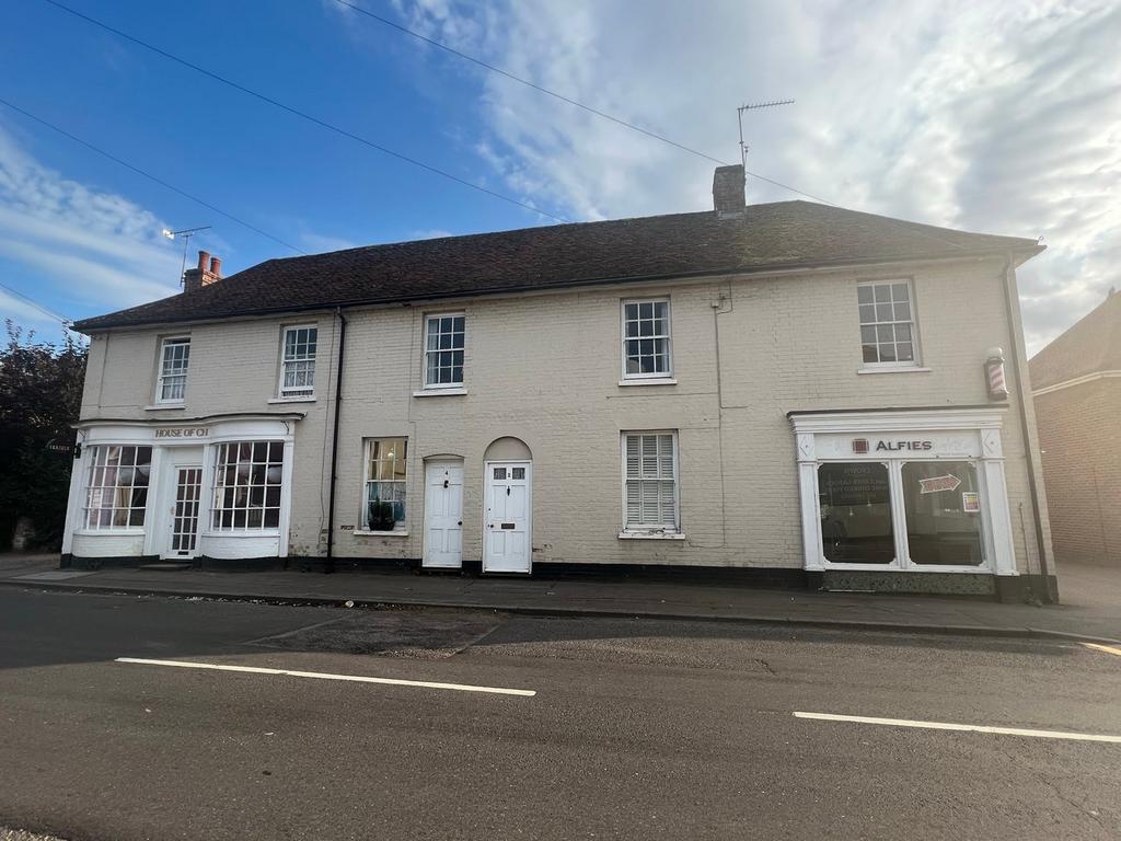 High Street, Thorpe-le-Soken, CO16 1 bed apartment - £170,000
