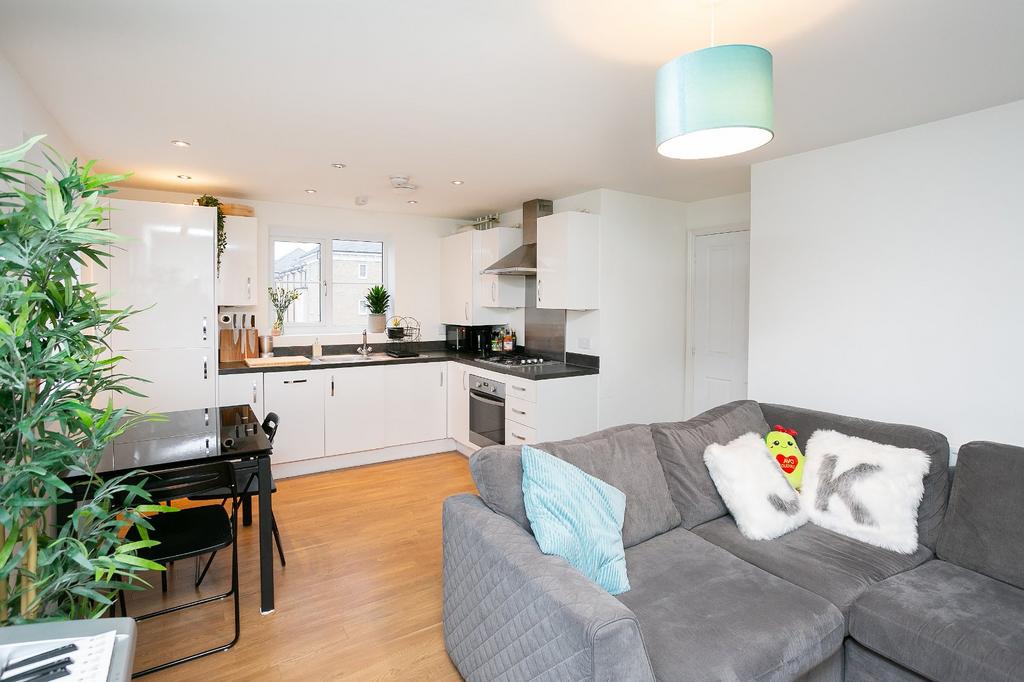 Dodd Road, Watford, Hertfordshire, WD24 1 bed apartment - £230,000