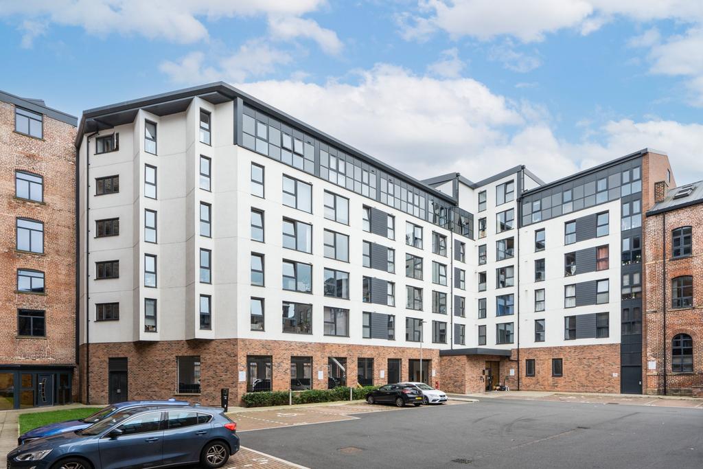 Atkinson Street, Hunslet, Leeds LS10 2 bed apartment - £1,200 pcm (£277 pw)