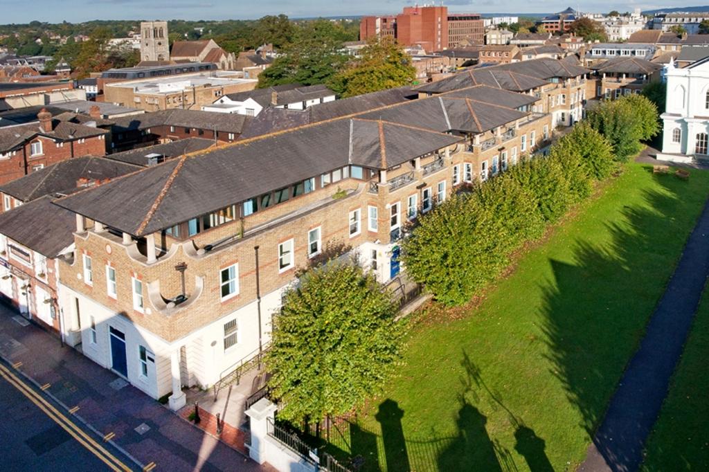 Priory Gate, Union Street, Maidstone... Office - £2,608 pcm (£602 pw)