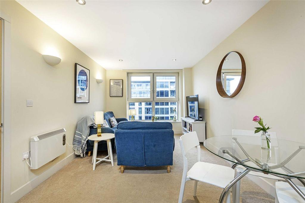 Townmead Road, London, SW6 2 bed flat - £495,000