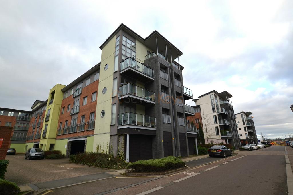 Colombo Square, Worsdell Drive, Gateshead, Tyne and Wear 2 bed flat for ...