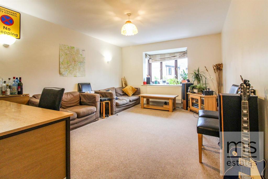 Lenton Manor, Nottingham NG7 3 bed townhouse - £1,625 pcm (£375 pw)