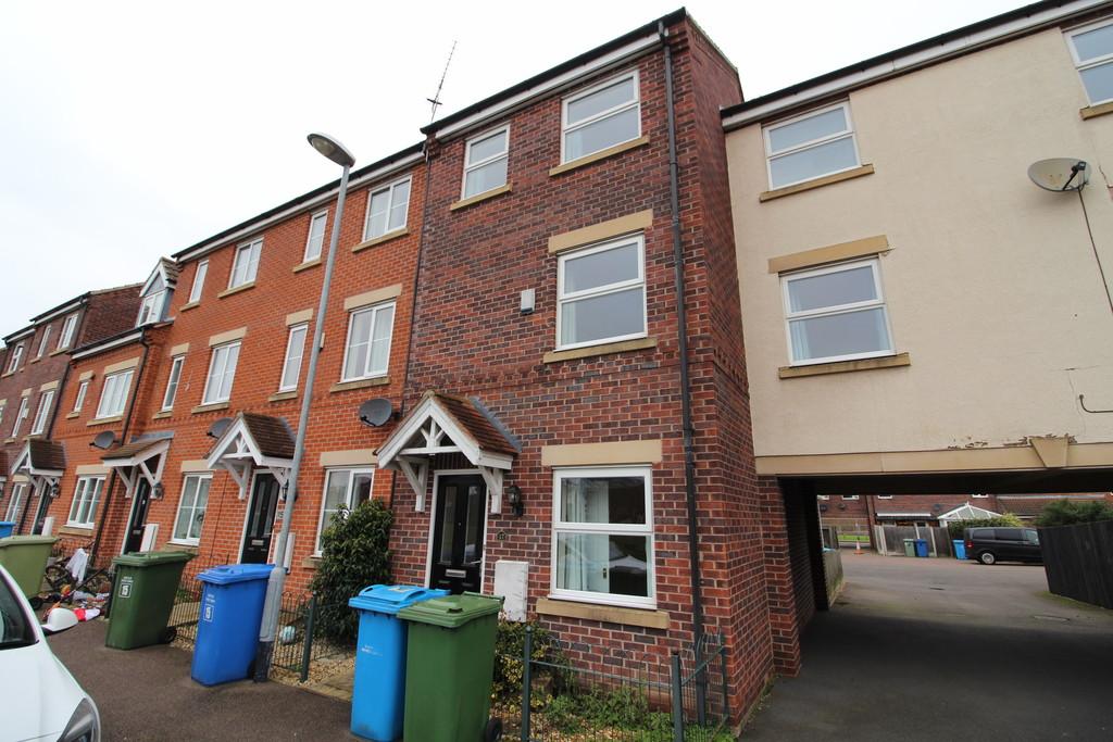 Bramley Way, Misterton 4 bed terraced house - £700 pcm (£162 pw)