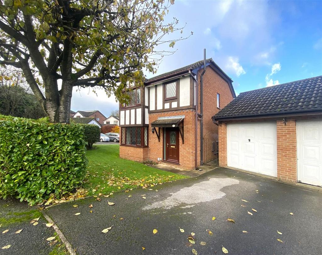 Quayside, Congleton 3 bed detached house - £320,000