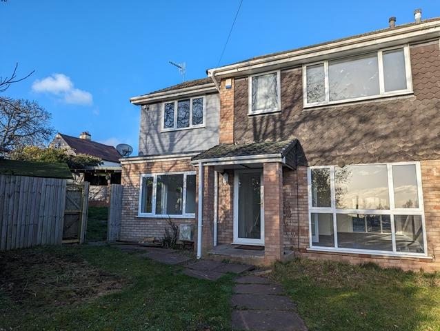 Lower Wick, Worcester, WR2 4 bed semi-detached house - £1,545 pcm (£357 pw)