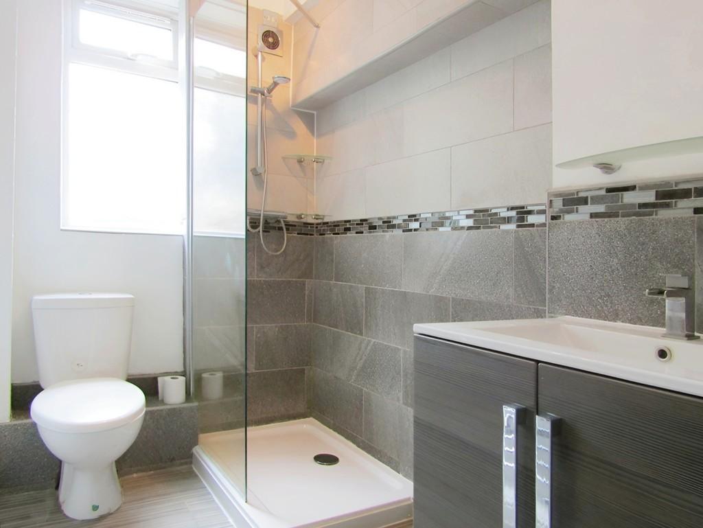 Goodeve Walk, Sutton Coldfield B75 2 bed ground floor flat - £120,000