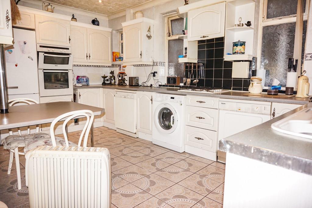 Maney Hill Road, Sutton Coldfield B72 2 bed detached bungalow for sale ...