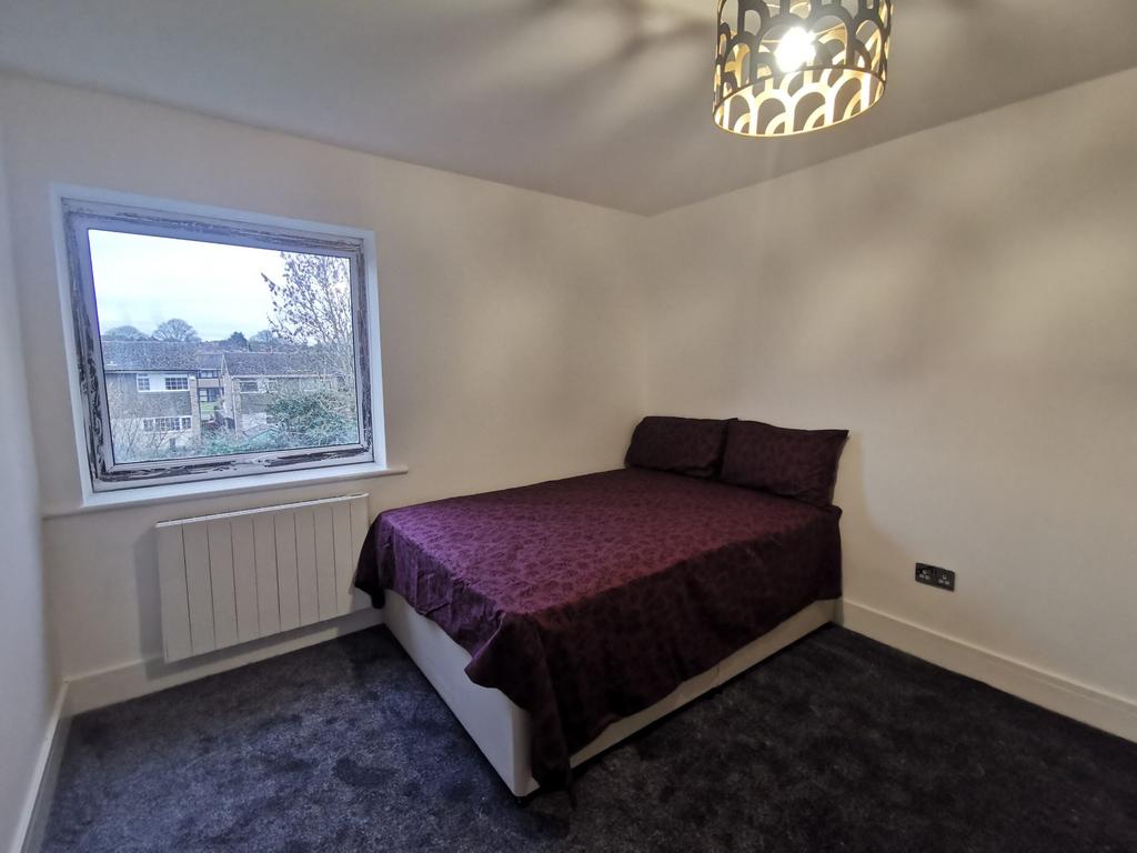 Hatford Road, ReadIng, ReadIng, RG30 3 bed flat - £1,450 pcm (£335 pw)