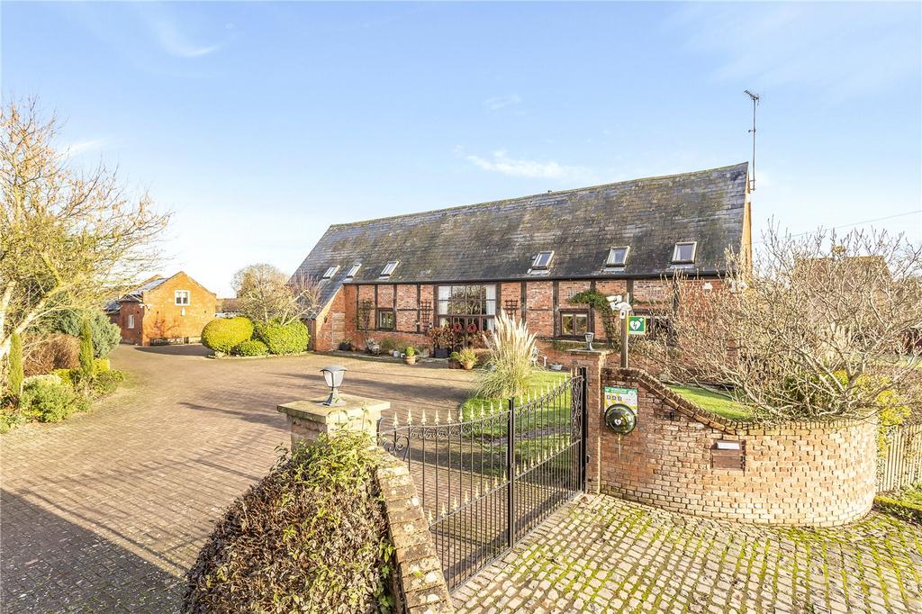 Deerhurst Walton, Deerhurst... 5 bed equestrian property - £1,600,000