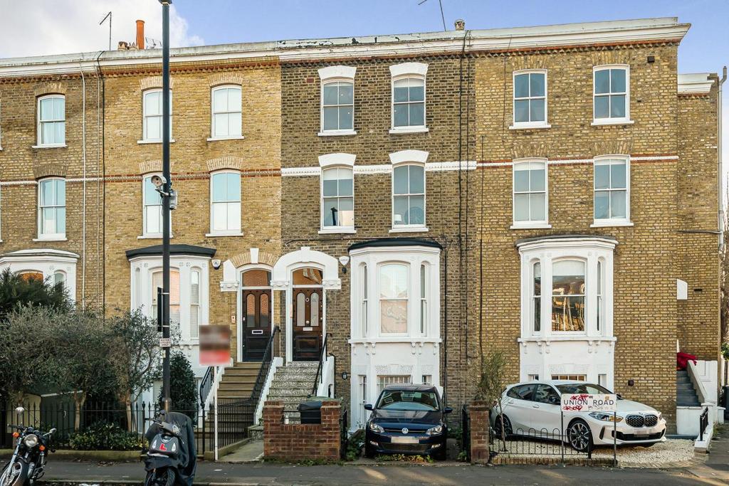 Union Road, Clapham 1 bed flat - £375,000