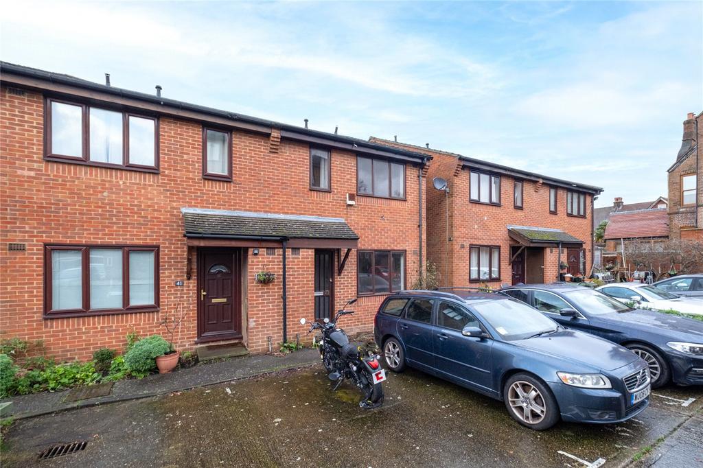 Campbell Close, London SW16 1 bed terraced house - £300,000