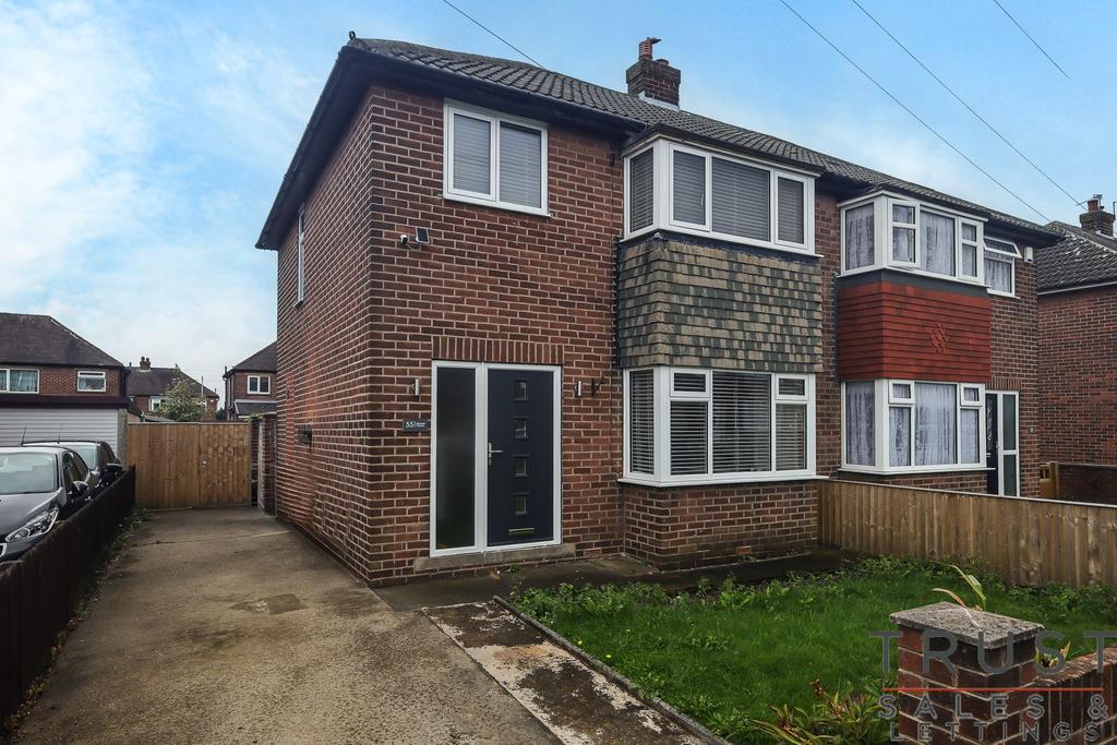 Dewsbury WF12 3 bed semi-detached house - £245,000