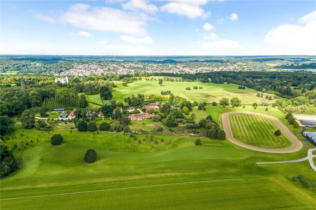 Remenham Hill, Remenham, Henley-on-Thames, Oxfordshire, RG9 5 bed ...