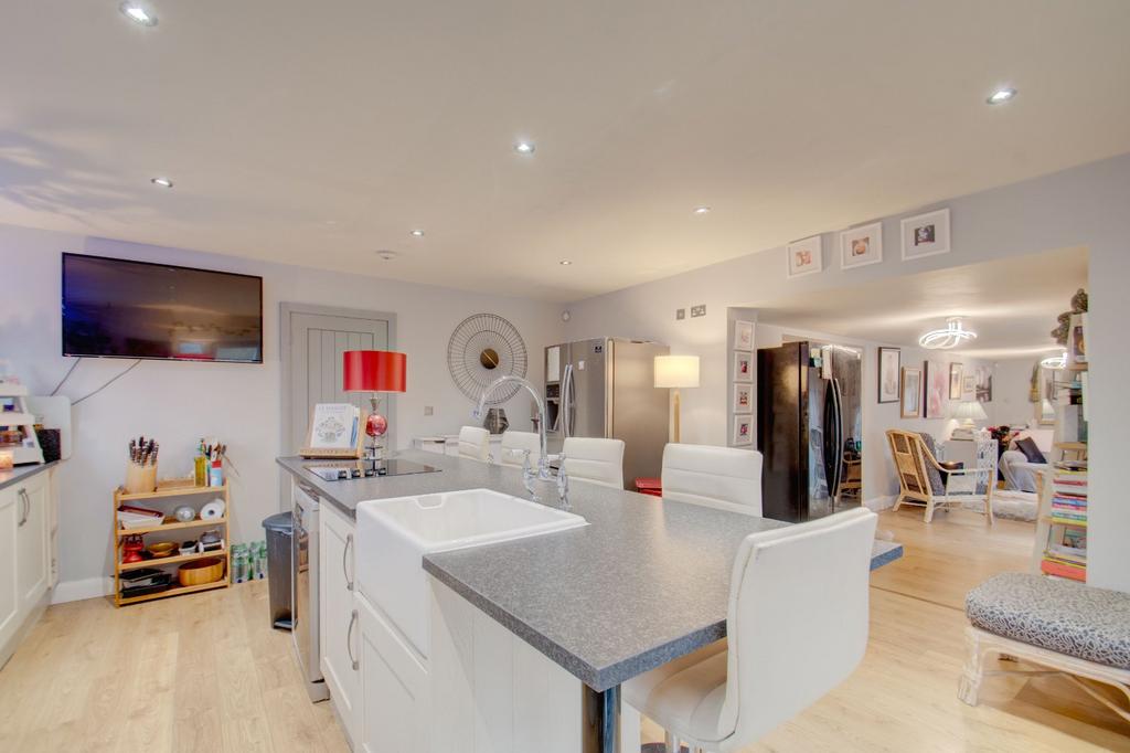 Beoley Lane, Beoley, Redditch, Worcestershire, B98 4 bed semi-detached ...