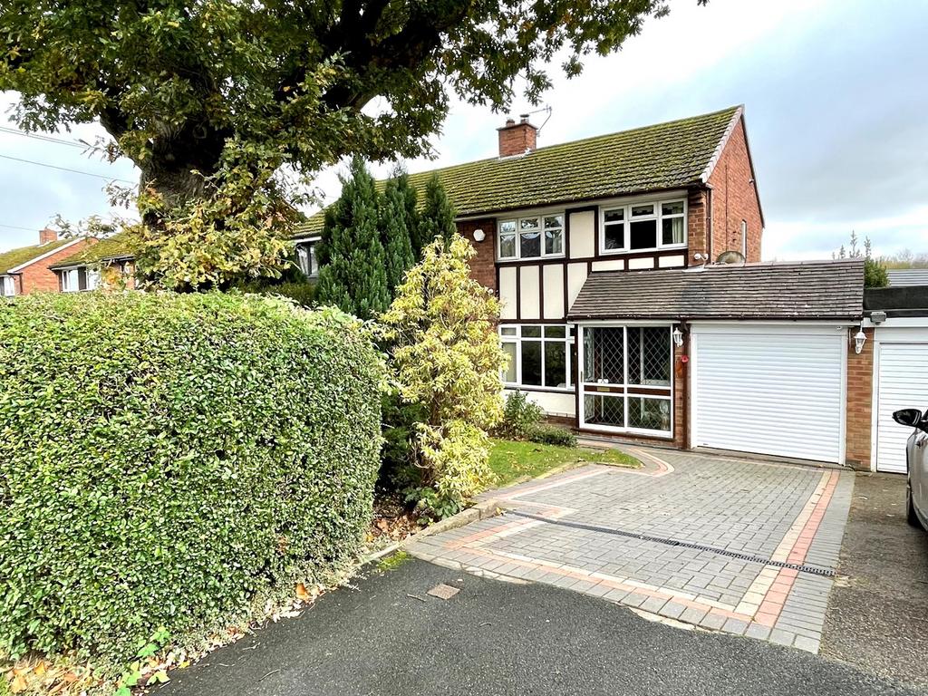 Wolverhampton Road, Essington, Wolverhampton, WV11 3 bed semi-detached ...