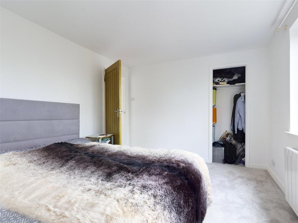 Buckley Close, Hangleton Way, BN3 2 bed apartment - £1,300 pcm (£300 pw)