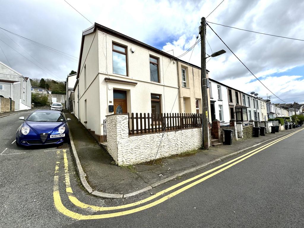 Merthyr Tydfil CF47 3 bed end of terrace house for sale - £135,000