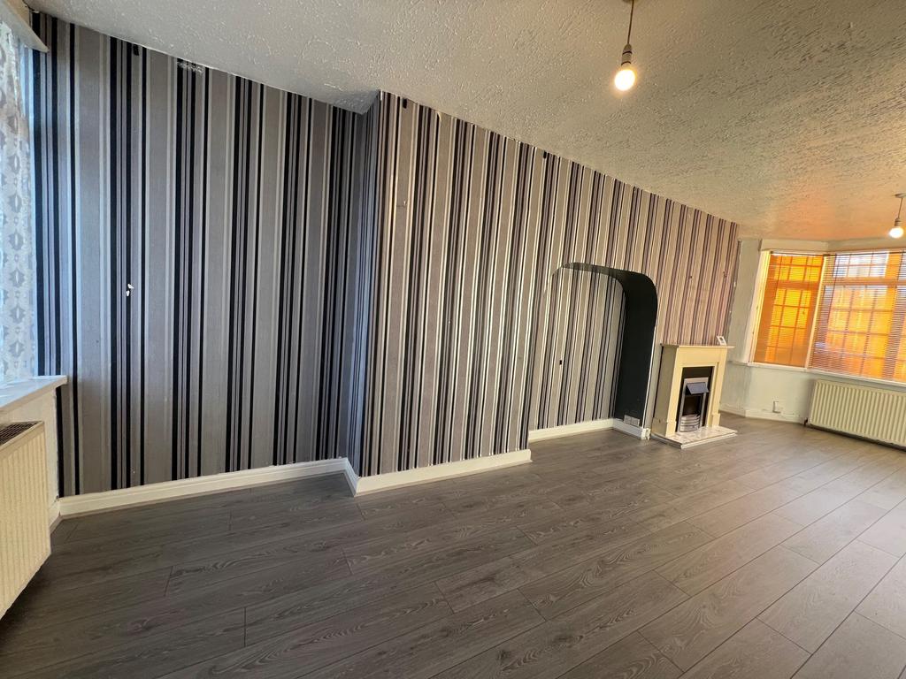 Rotherham Road, Holbrooks, Coventry, CV6 3 bed terraced house - £1,200 ...