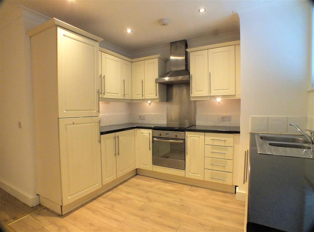 Knowl Street, Stalybridge SK15 2 bed flat for sale - £130,000