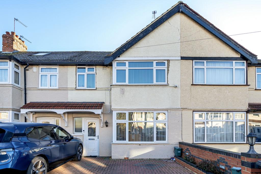 Stratford Road, Southall, UB2 3 bed terraced house - £540,000