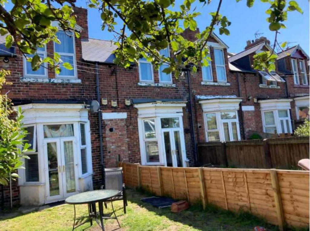 Dinsdale Street South, Sunderland SR2 1 bed flat - £495 pcm (£114 pw)