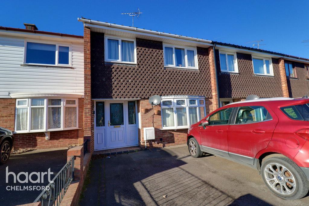 Dorset Avenue, Chelmsford 3 bed terraced house - £390,000