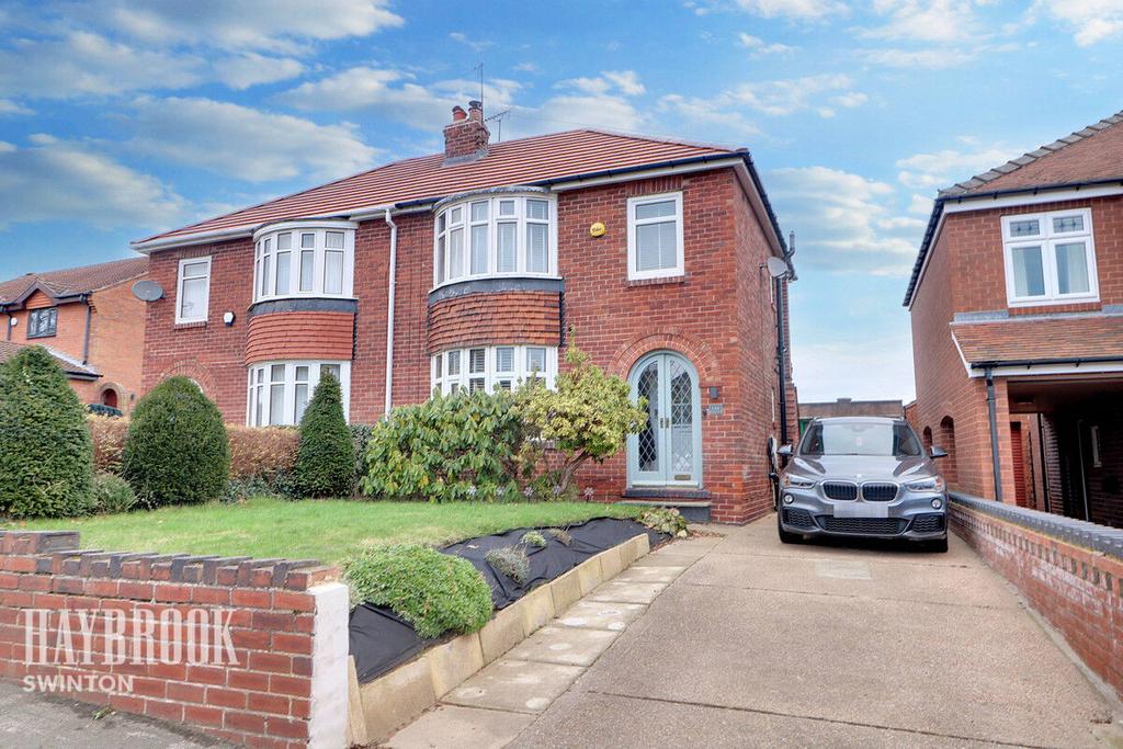 Racecourse Road, Mexborough 3 bed semi-detached house - £270,000