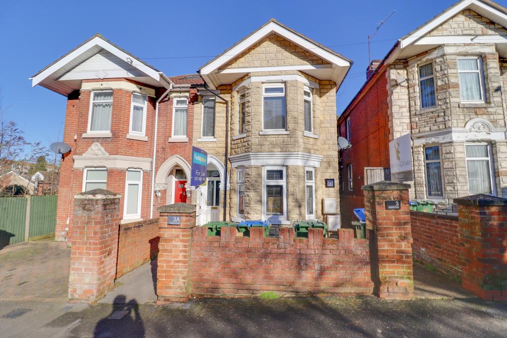 Radstock Road, Woolston 1 bed maisonette - £180,000