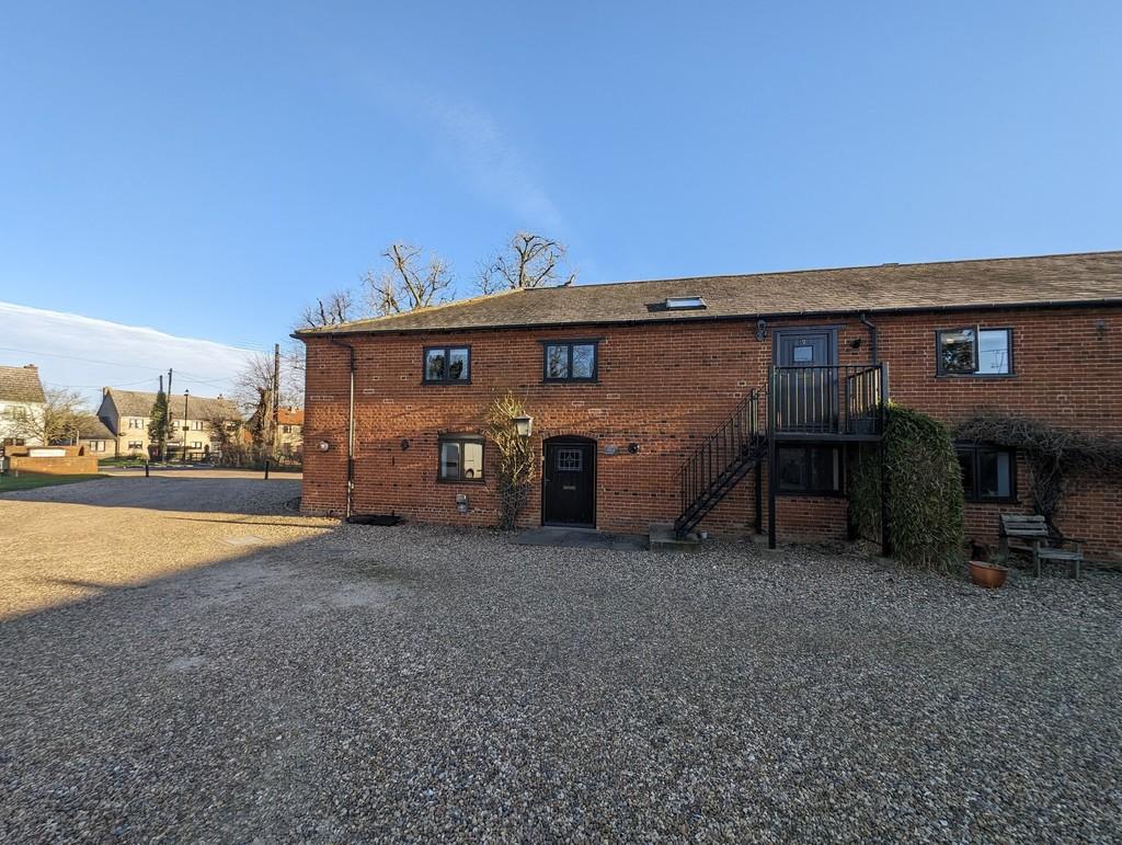 The Street, Laxfield 2 bed apartment to rent - £775 pcm (£179 pw)