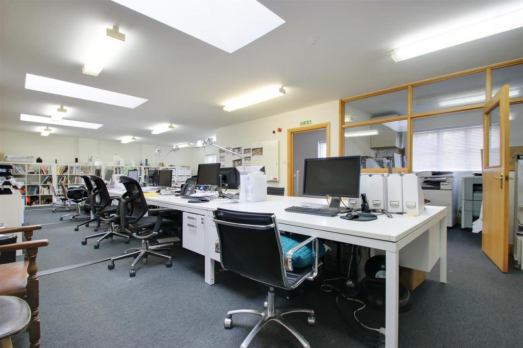The Coach House, Boxwell Road, Berkhamsted Property for sale - £750,000