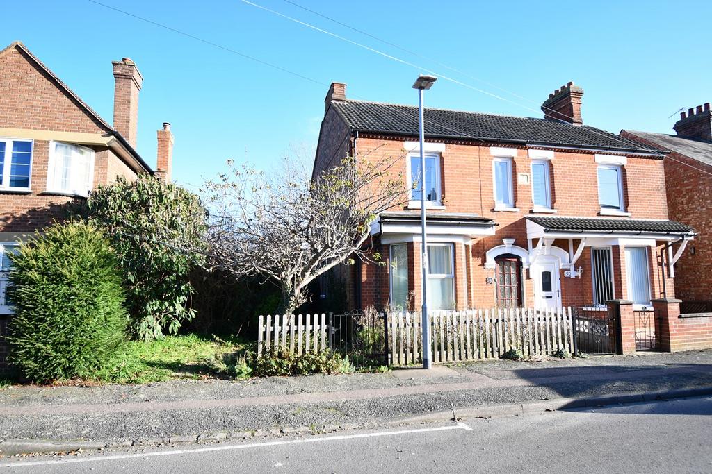 Park Road Kempston Bedford Mk42 3 Bed Semi Detached House For Sale