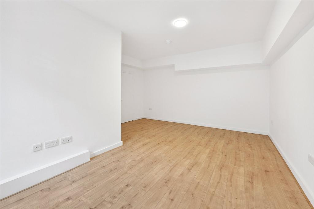 Cranley Place, London, SW7 Studio - £1,278 pcm (£295 pw)