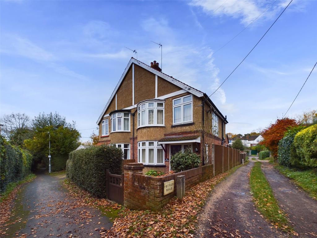 Church Path, Ash Vale GU12 3 bed semi-detached house - £450,000