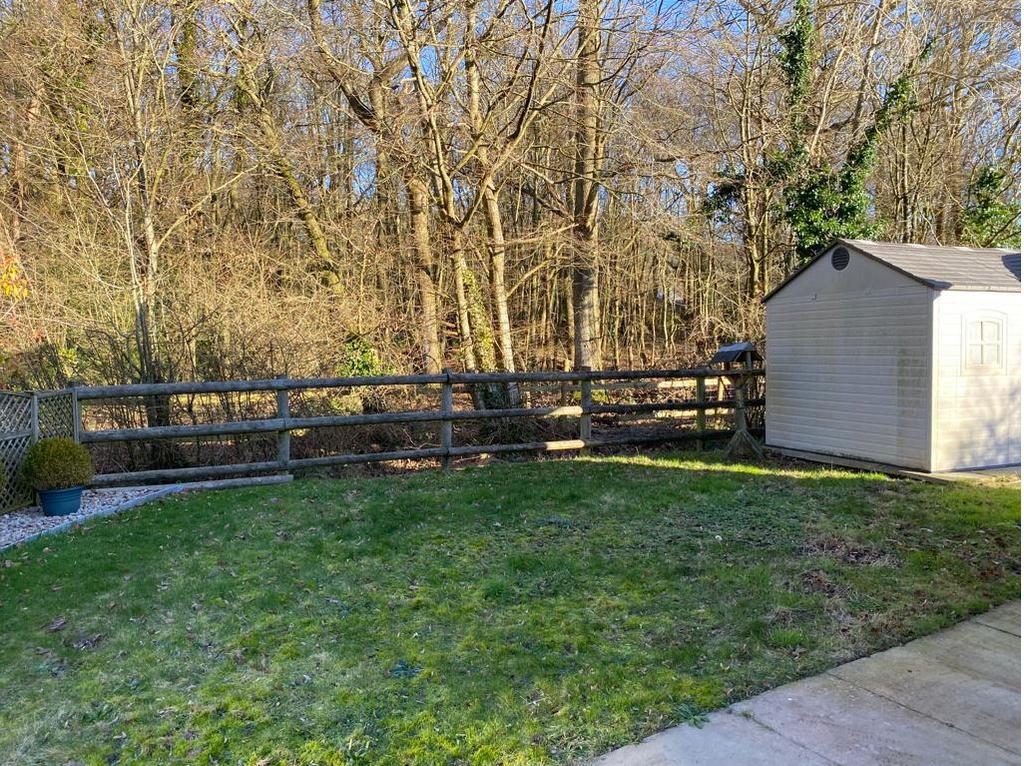 Capel Gardens, Ruckinge, Ashford, Kent 2 bed park home for sale - £180,000
