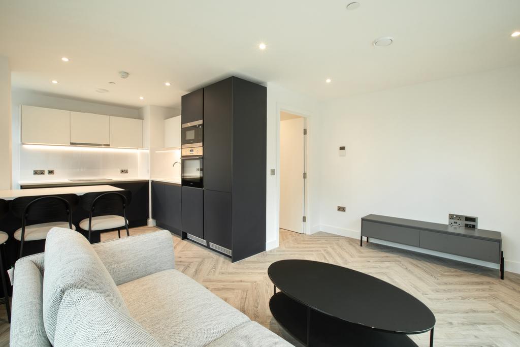 Bankside Boulevard, Cortland at... 2 bed apartment - £1,815 pcm (£419 pw)