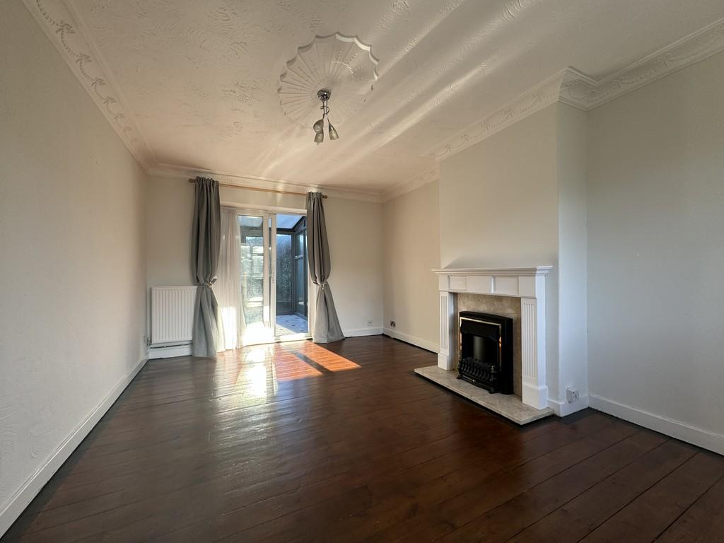 Farm Road, Crossgates 3 bed terraced house - £900 pcm (£208 pw)