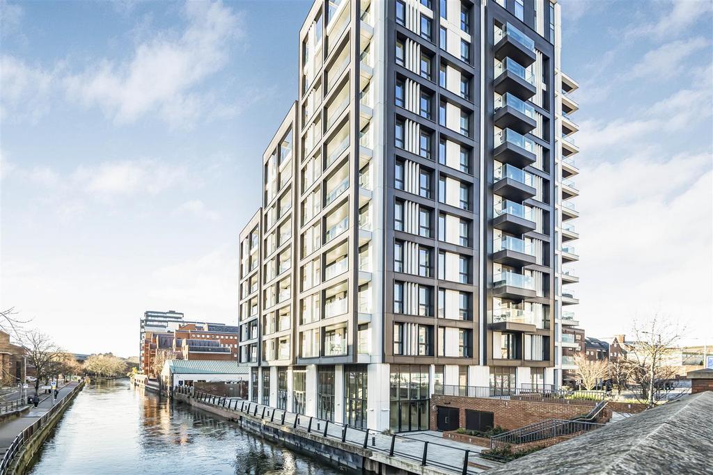 Verto, Kings Road, Reading 2 bed apartment - £375,000