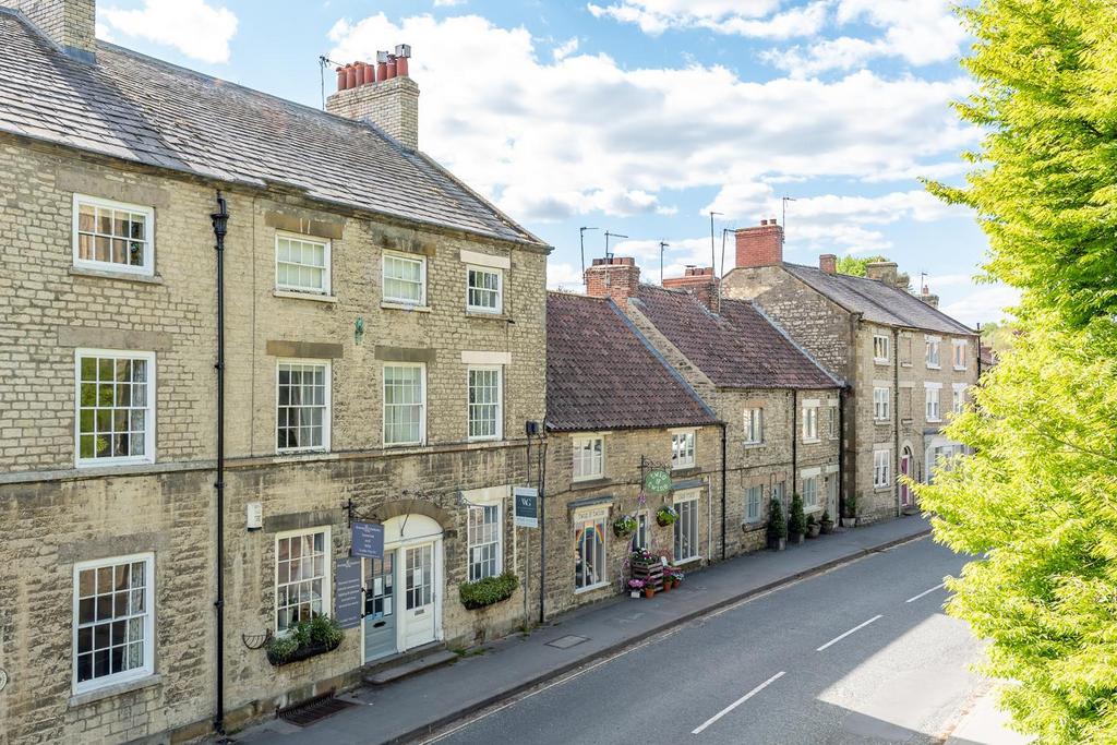 17 Church Street, Helmsley, York... Retail property (high street) - £ ...