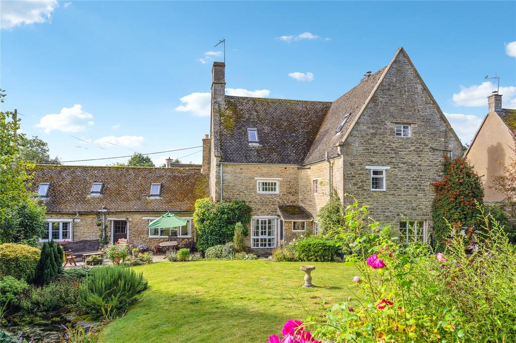 Cross Lane, Helmdon 6 bed detached house - £800,000